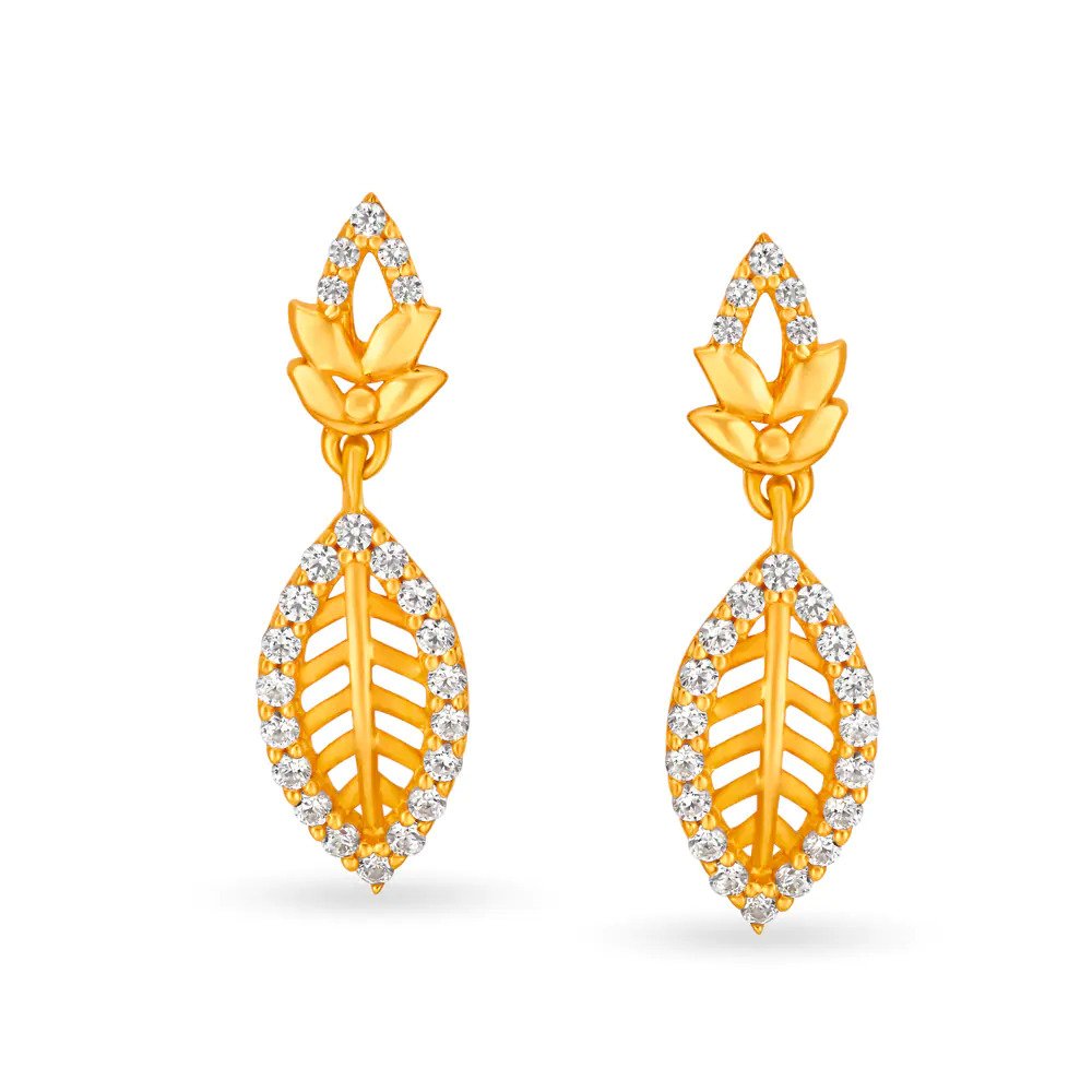 6 Beautiful Tanishq Gold Earrings Designs with Price in India - 365 ... 6 Beautiful Tanishq Gold Earrings Designs with Price in India - 365 ...