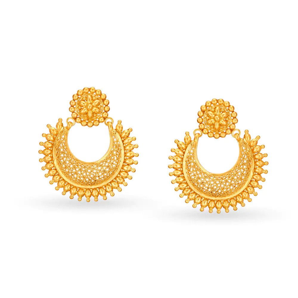 6 Beautiful Tanishq Gold Earrings Designs with Price in India - 365 ... 6 Beautiful Tanishq Gold Earrings Designs with Price in India - 365 ...